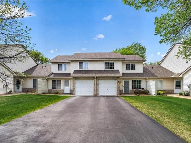 7886 Forest Blvd Apt E, Woodbury, MN 55125