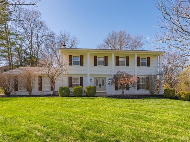 7886 Woodstone Dr, Anderson Township, OH 45244