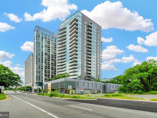 7887 Jones Branch Dr Unit 503, McLean, VA 22102