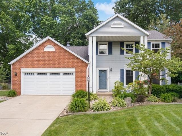 7888 Fox Run Ave NW, North Canton, OH 44720