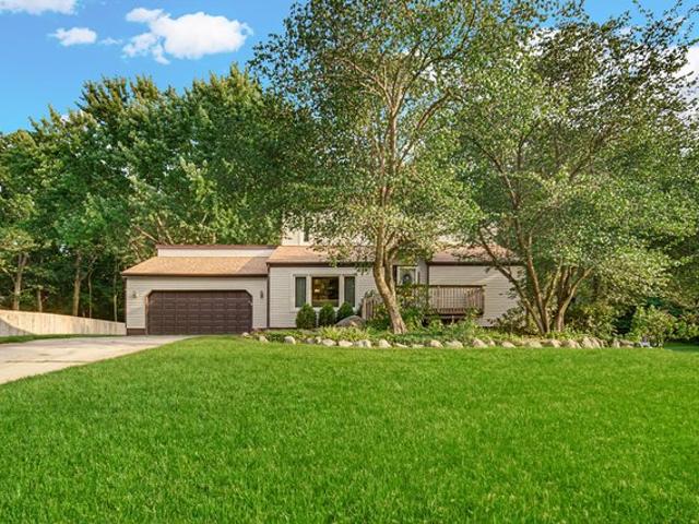 7888 W Applewood Dr, La Porte, IN 46350