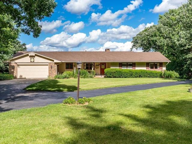 7889 Shaw Rd, Belvidere, IL 61008