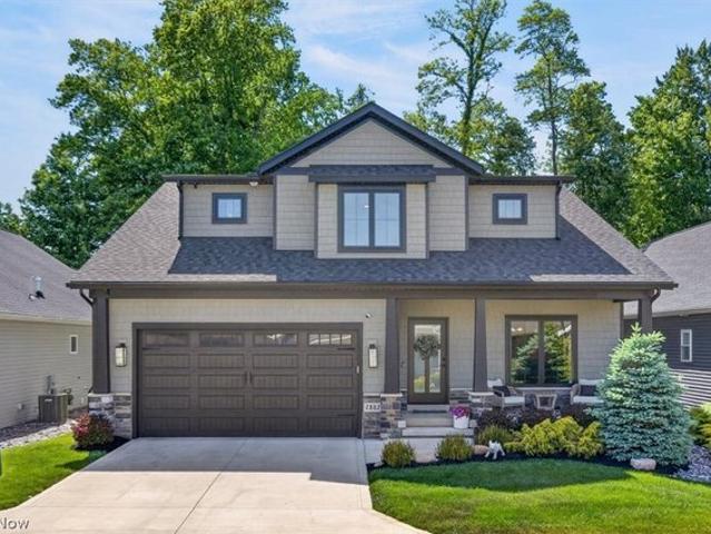 7882 Fox Hunter Ln, Painesville, OH 44077