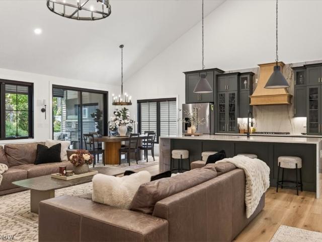 7882 Fox Hunter Lane