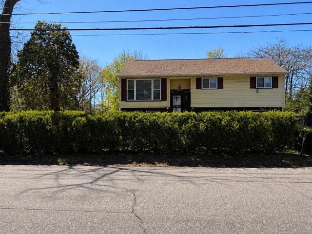 788 Bayview Ave, Amityville, NY 11701 | MLS #992419 | Compass