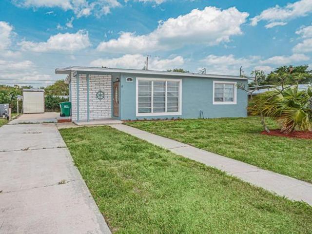 788 Schumann Dr, Sebastian, FL 32958