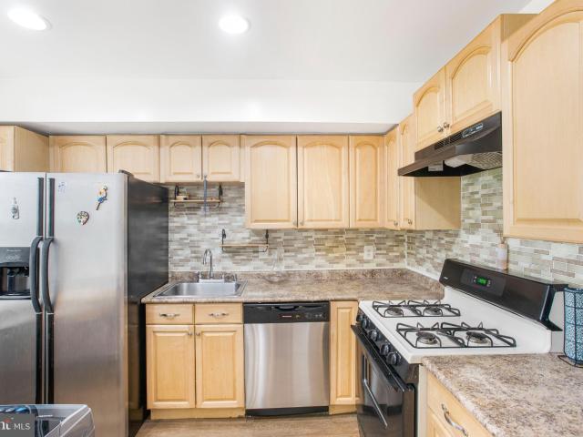 788 Quince Orchard Blvd, Unit 201, Gaithersburg, MD 20878 | MLS #MDMC2173 | Compass