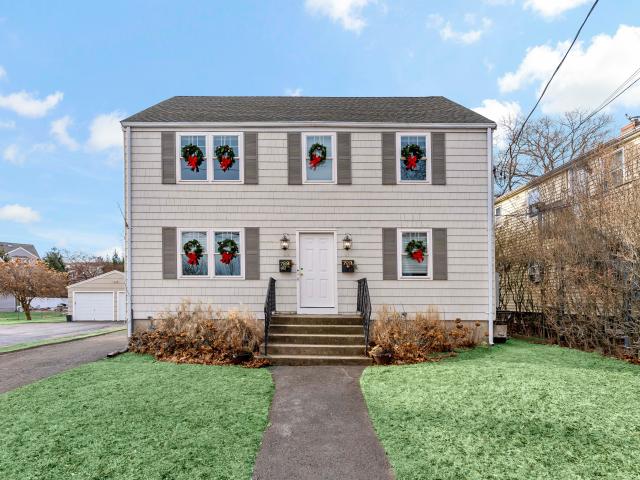 788 Reef Rd, Fairfield, CT 06824 | MLS #24159