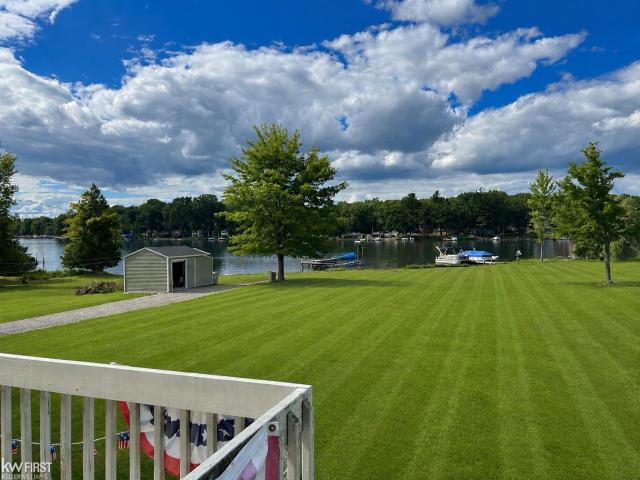 7894 Lakeside Boulevard