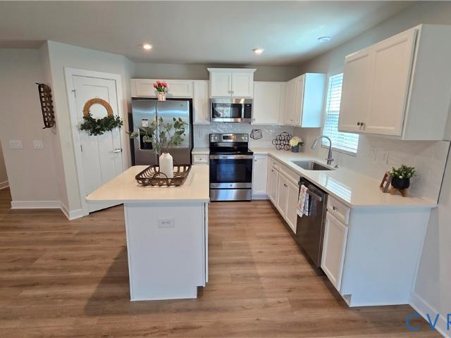 7896 W Danube Loop