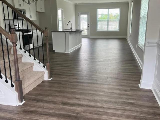 7899 Iron Road
