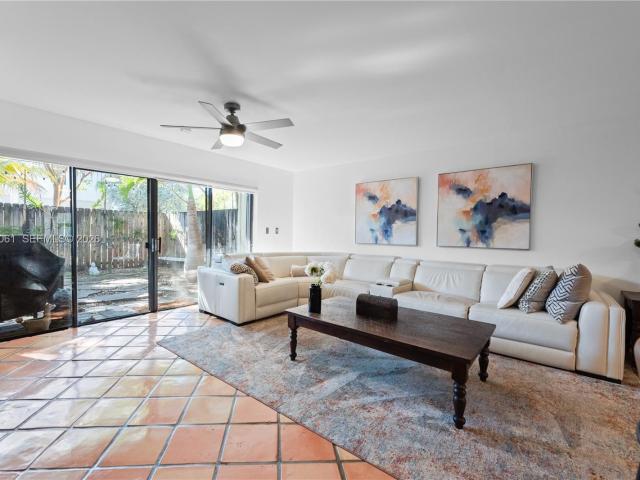 7890 SW 86th St, Unit 10, Miami, FL 33156 | MLS #A11953
