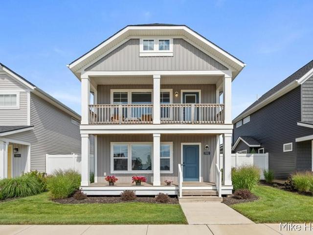 7892 Greendale Dr SE, Byron Center, MI 49315