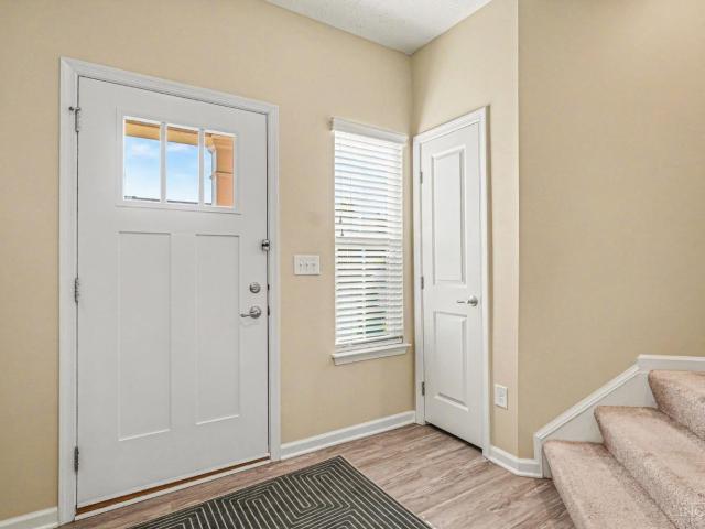 7893 Pinnacle Point Drive