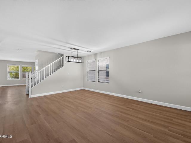 789 e cowboy cove trail