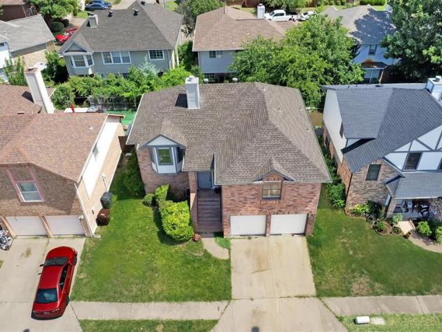 789 Eiffel Drive
