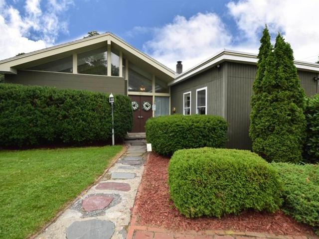 789 S Prospect St, Burlington, VT 05401
