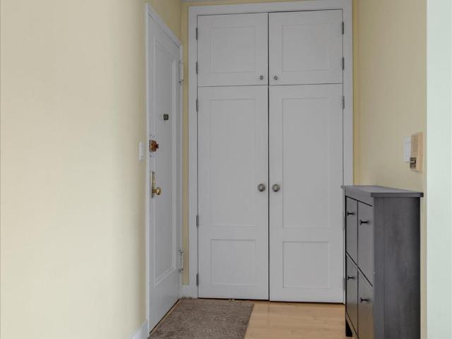 78 42 Main Street 3J