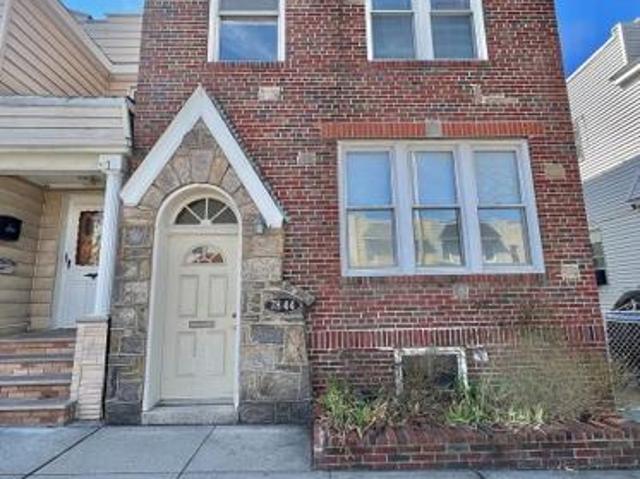 78 44 74Th St, Glendale, NY