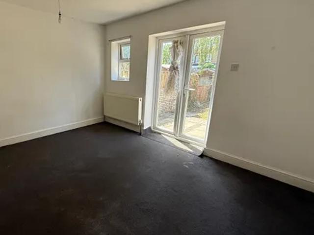 78 80 High Road, London, IG1 1DL, United Kingdom | 2 bed apartment for rent #124759304 | Rentberry