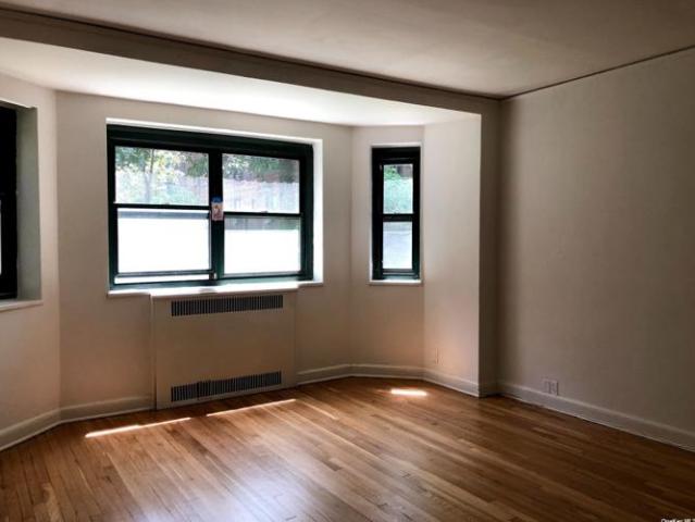 78 10 34Th Ave 1H, Jackson Heights, NY