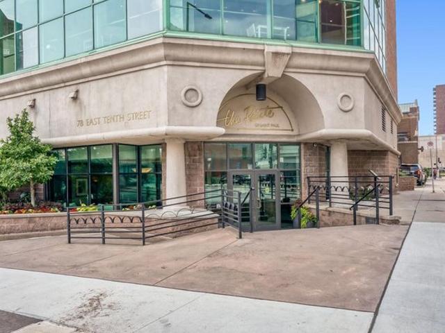 78 10th St E Unit 702, Saint Paul, MN 55101