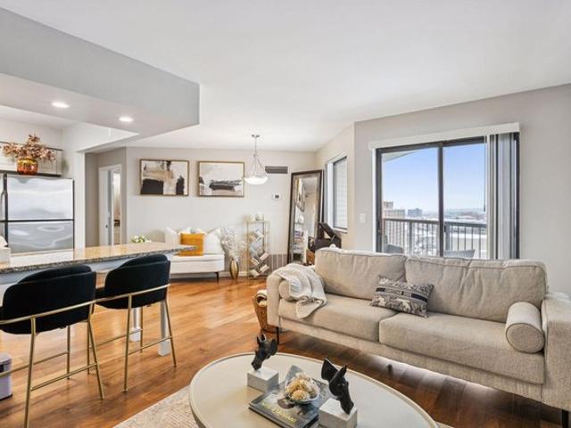 78 10th St E Unit 1710, Saint Paul, MN 55101