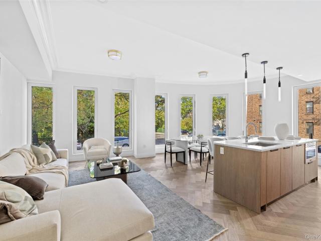 78 29 Austin Street, Unit 502
