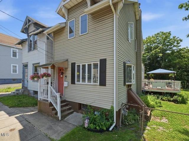 78 3rd Ave, Rensselaer, NY 12144