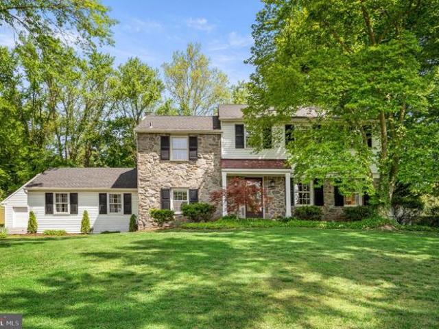 78 Todmorden Dr, Rose Valley, PA 19086