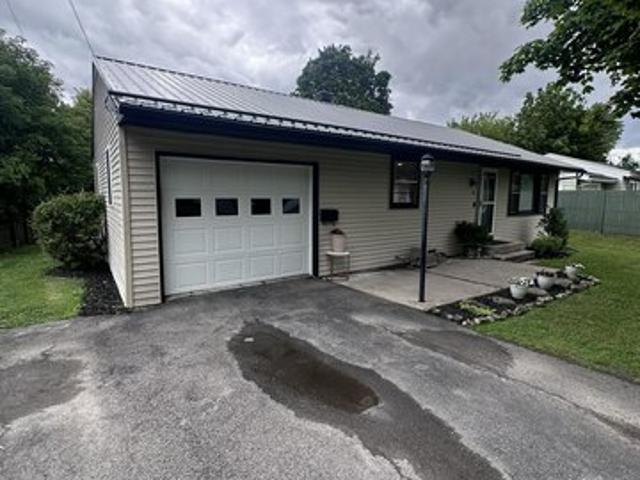 78 Waverly St, Potsdam, NY 13676