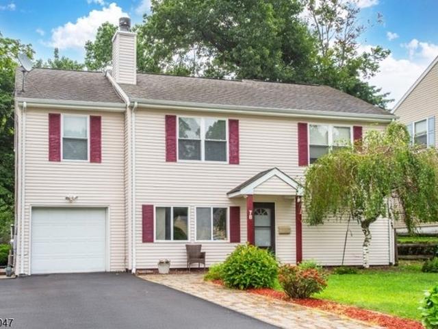 78 Wiltop Rd, Netcong, NJ 07857