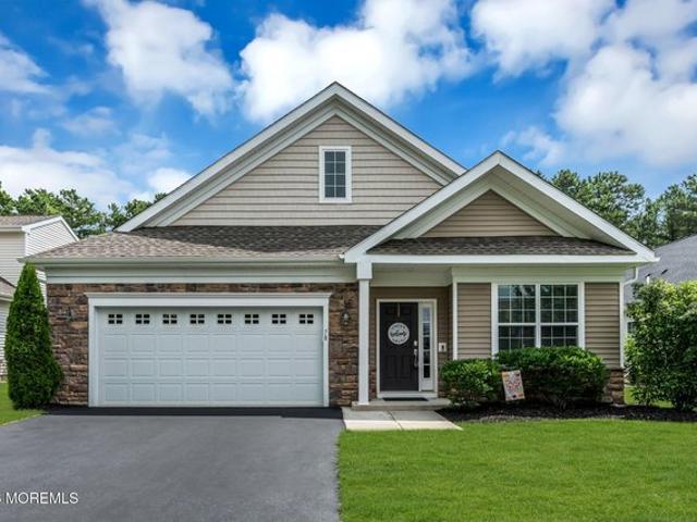 78 Woodside Ln, Whiting, NJ 08759