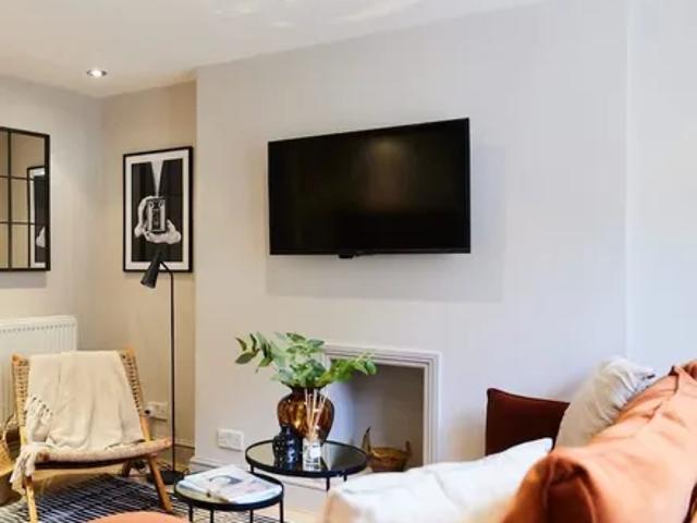 78 Amwell Street, London, EC1R 1UT, United Kingdom | 1 bed apartment for rent #167071228 | Rentberry