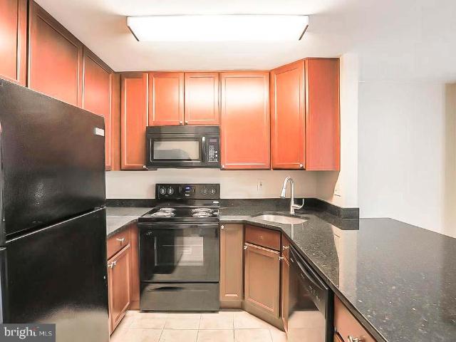 78 Ashlar Hill Court # 1