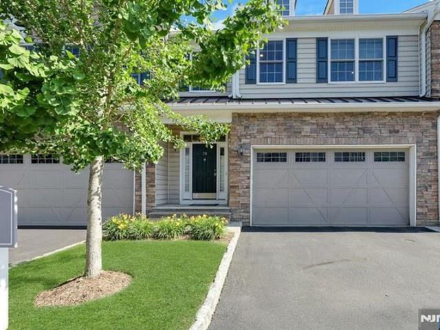 78 Autumn Way Unit 15, Montvale, NJ 07645