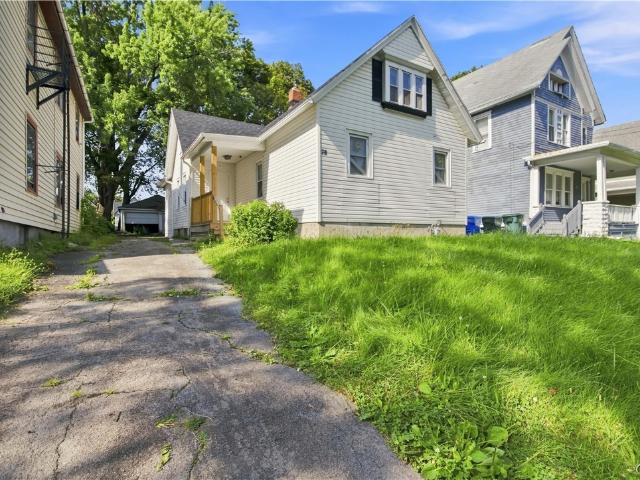 78 Avenue B