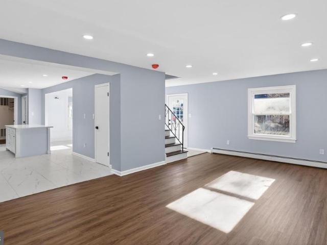 78 Barrington Lane