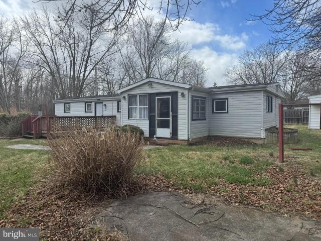 78 Baywatch Ln, Inwood, WV 25428 | MLS #WVBE2043 | Compass