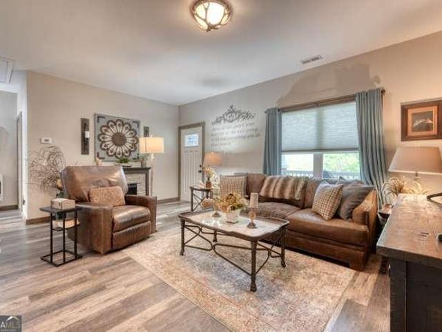 78 Bells Hollow
