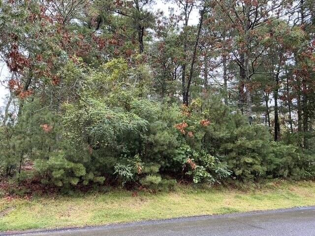 78 Brittany Dr, Cotuit, MA 02635