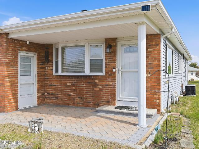 78 Castle Harbor Dr, Toms River, NJ 08757 | MLS #22603 | Compass