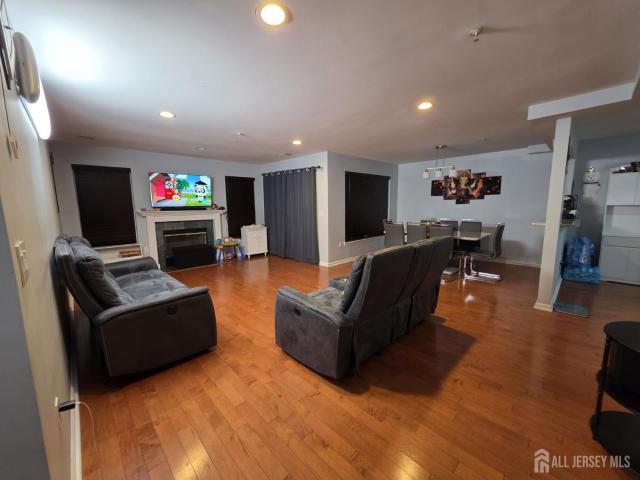 78 Chariot Ct, Piscataway, NJ 08854 | MLS #2611 R | Compass