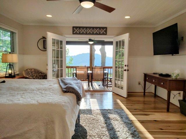 78 Citadel Ln, Scaly Mountain, NC 28775