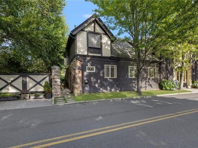 78 Coggeshall Ave Unit 3, Newport, RI 02840