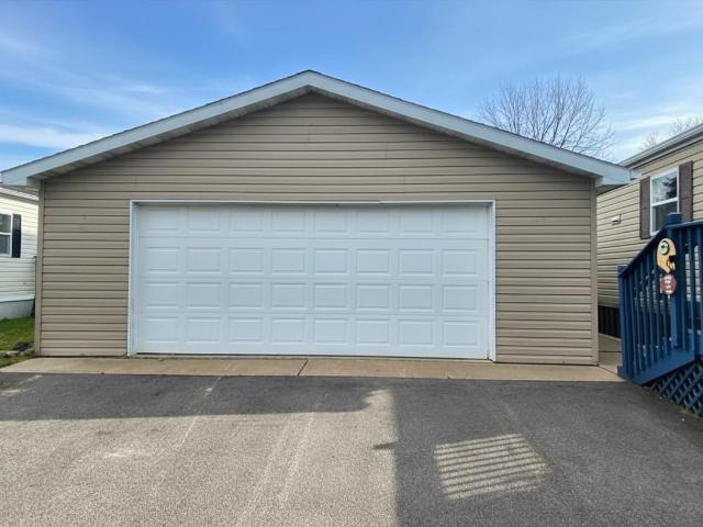78 Edgewater Court