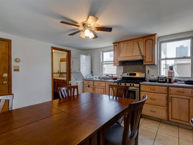 78 Erie St # 2