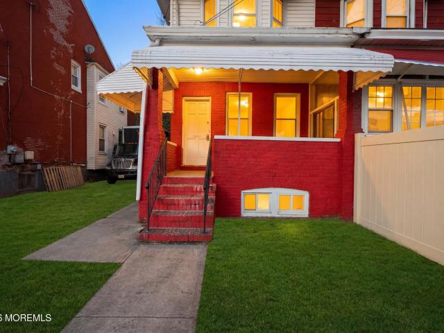 78 Evans Avenue
