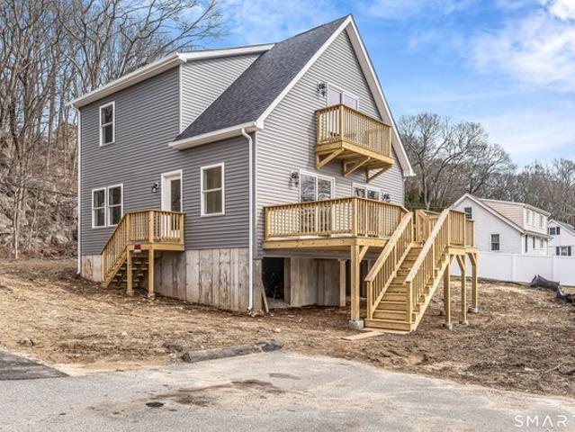 78 Flanders Rd, East Lyme, CT 06357