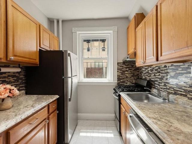 78 Glenville Ave Apt 9, Boston, MA 02134